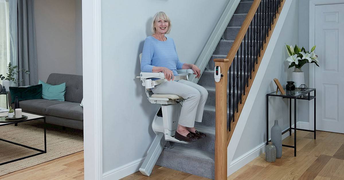 Drie redenen waarom een traplift je jong houdt - Strobbe Mobility Solutions